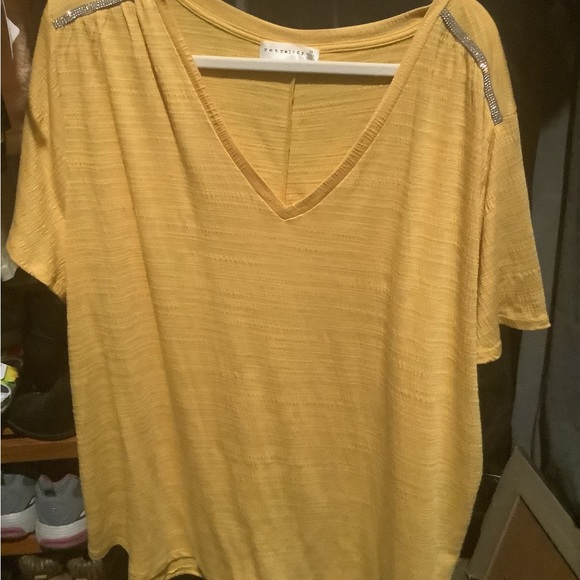 retrology | Tops | Nwot 3x Gold Shirt With Glimmering Accents On The ...